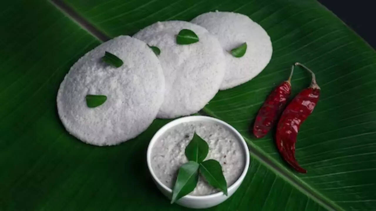 Purple Idli made with blue pea flower extract [WATCH] | Lifestyle News ...
