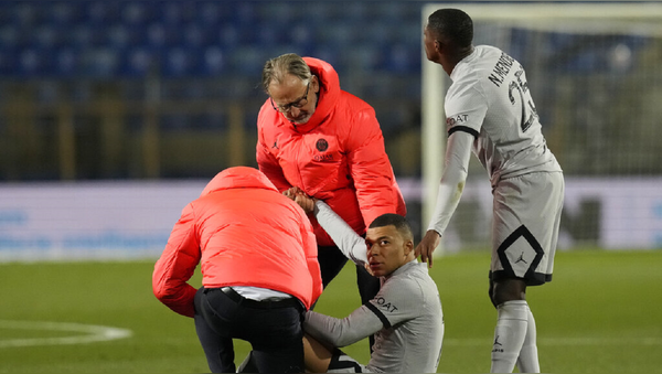 PSG lose injured Kylian Mbappe for first leg of Bayern Champions League ...