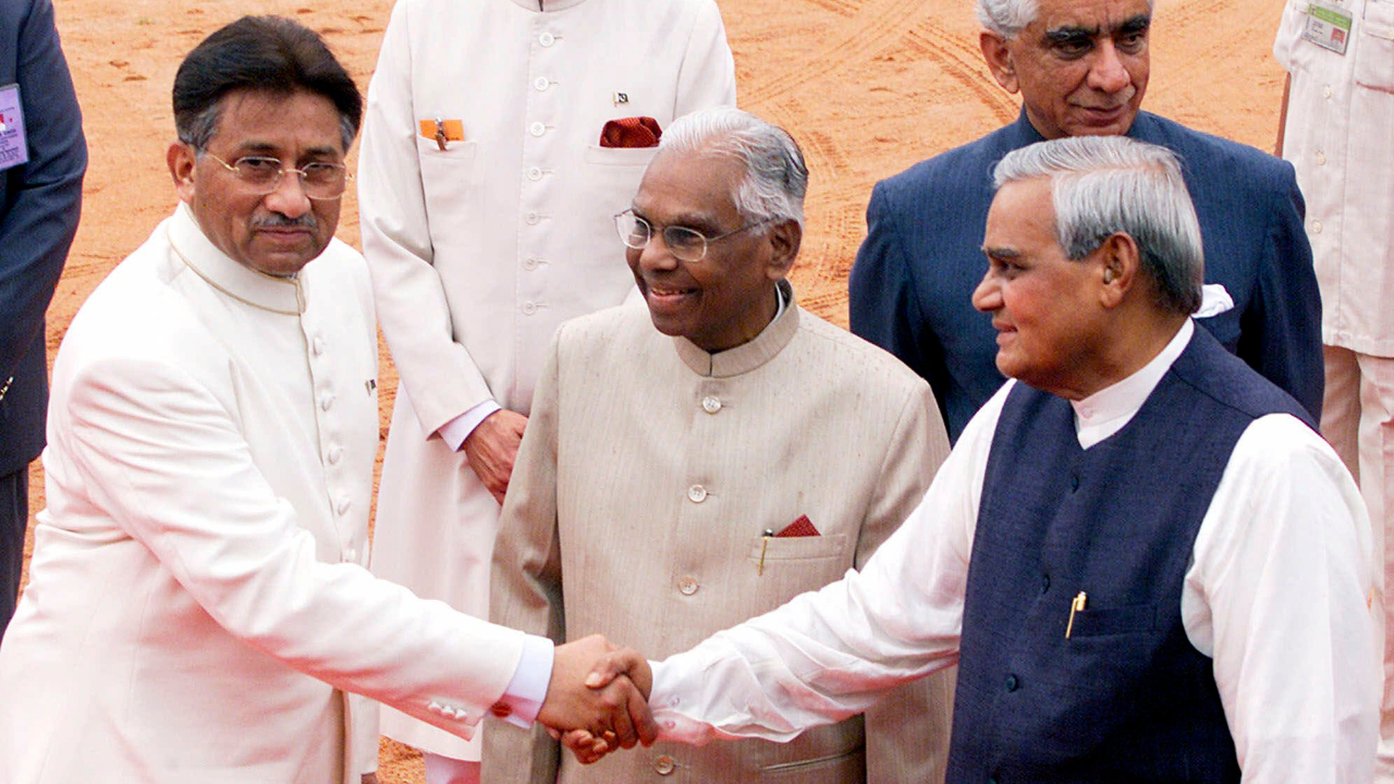 When Pervez Musharraf came to India for historic Agra Summit and his ...