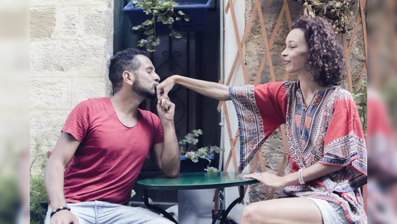 Kissing is more than about happy hormones - scientists explain how it ...