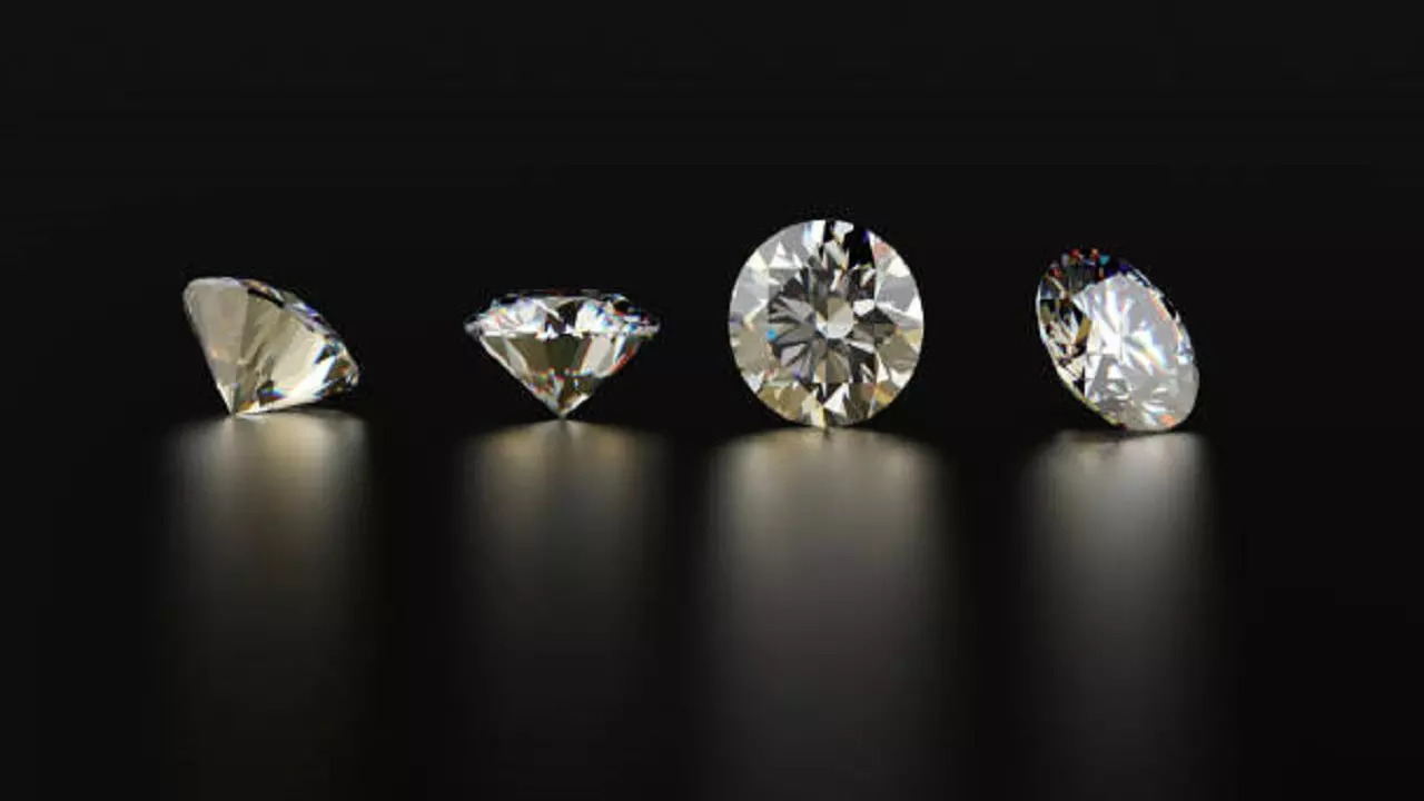 Surat's lab-grown solitaires emerging sparkling popular alternative to ...