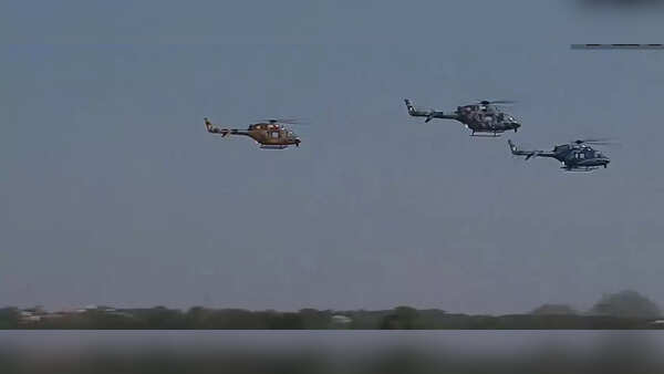 WATCH: Spectacular flypast as Aero India 2023 kicks off in Bengaluru ...