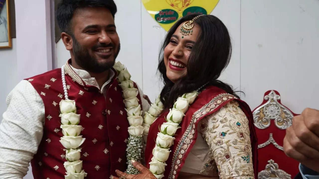 Trolls dig up Swara Bhasker's old tweet calling husband Fahad Ahmad ...