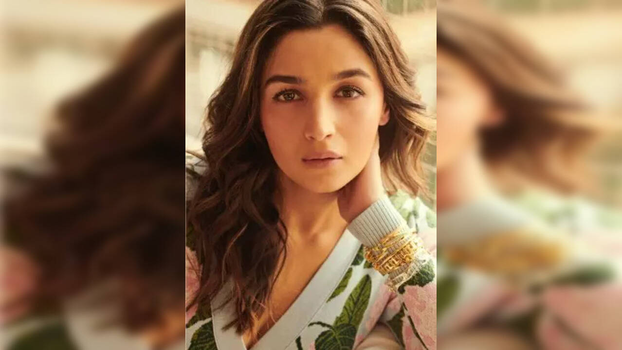 Skincare goals like Alia Bhatt! Know what the star does to keep her ...