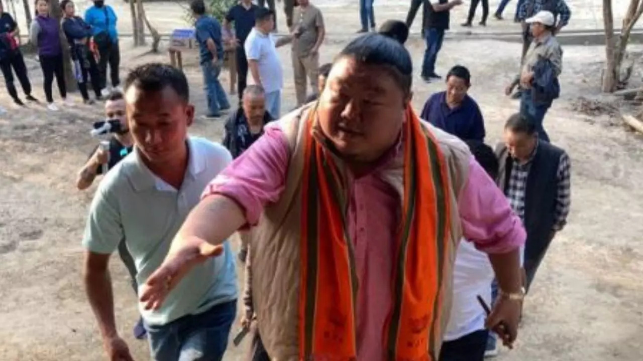Nagaland minister Temjen Imna Along's new post on short arm cracks up ...