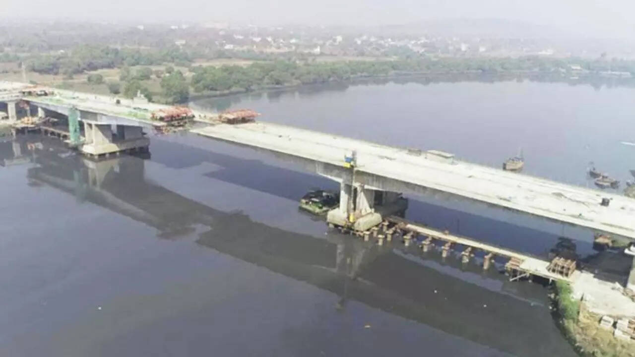 Thane to Dombival in 20 mins; smooth and quick ride soon through a new ...