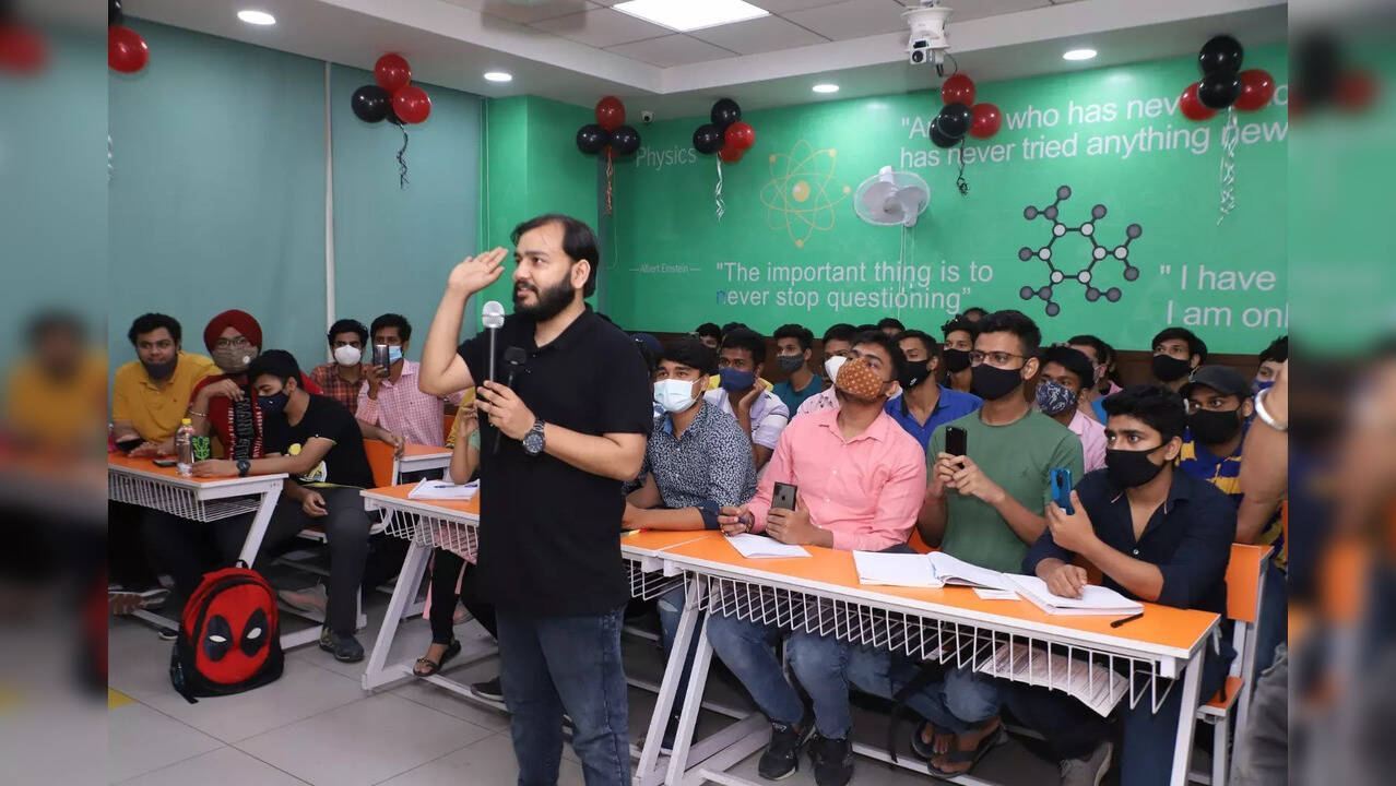 PhysicsWallah CEO Alakh Pandey started his career at age of 22, check ...