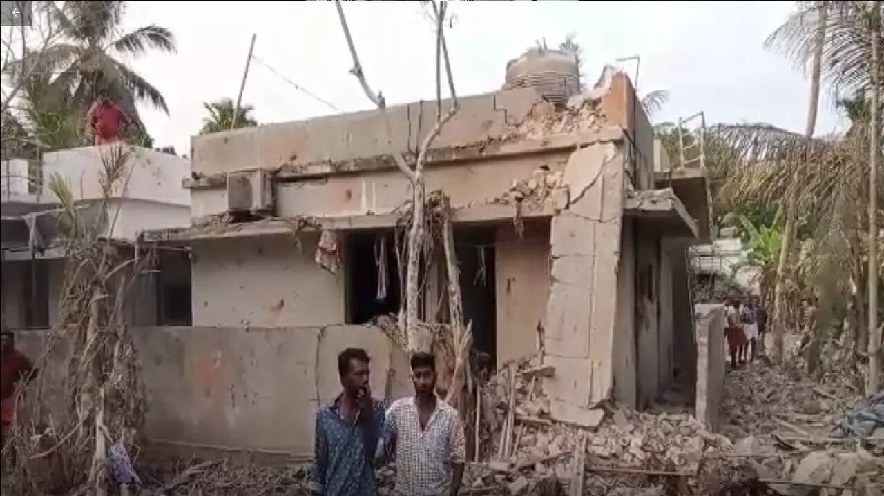 Caught on camera: One dead, 3 critically injured after massive ...