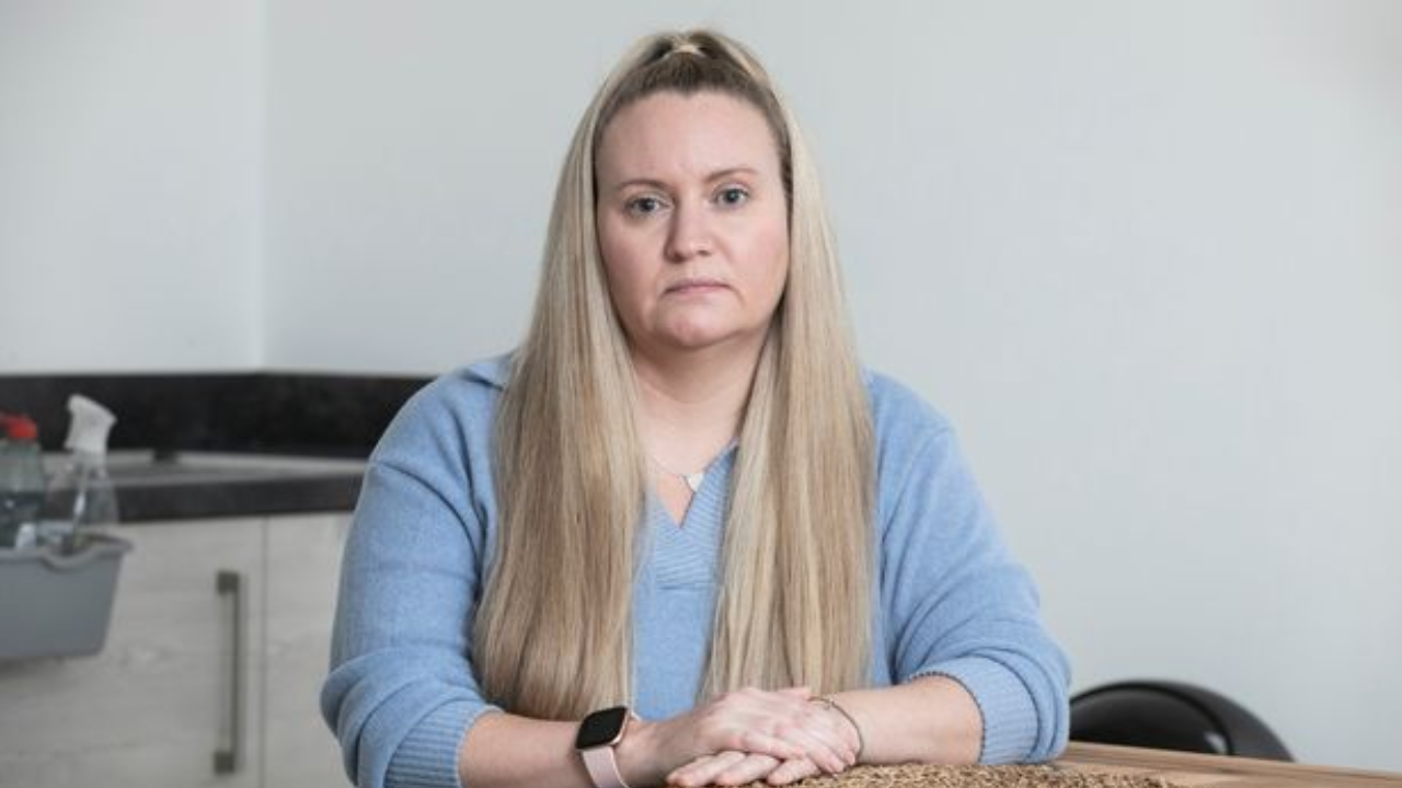 Real-life Sleeping Beauty sleeps for 22 hours a day - she once slept ...