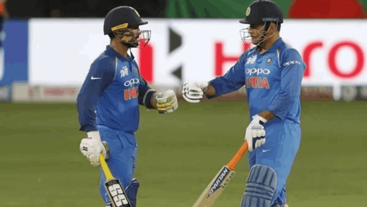 MS Dhoni called me...: Dinesh Karthik reveals legendary Indian captain's 'least expected ...