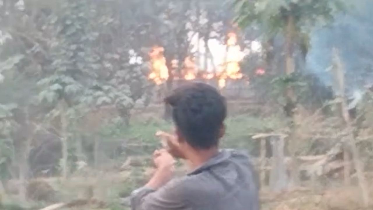 Tripura post-poll violence: Scores injured as Tipra Motha, BJP workers clash - WATCH | India ...