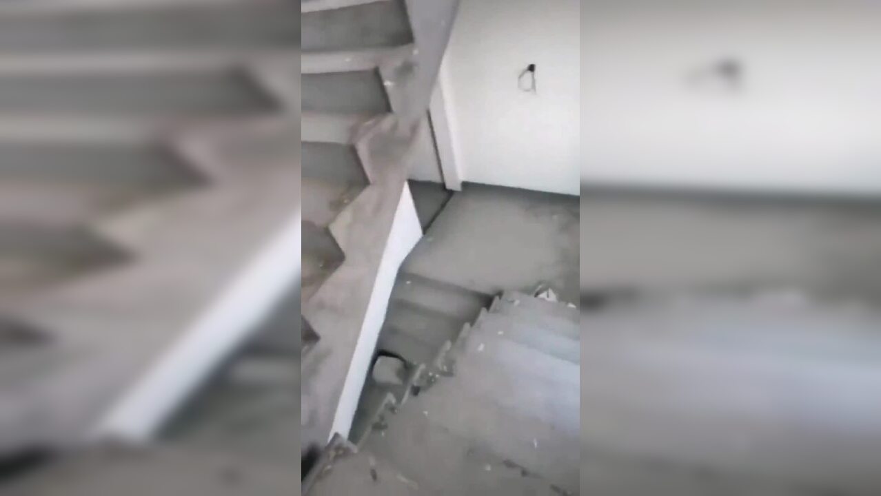 Funny video short | Viral video of complicated staircase leaves people ...