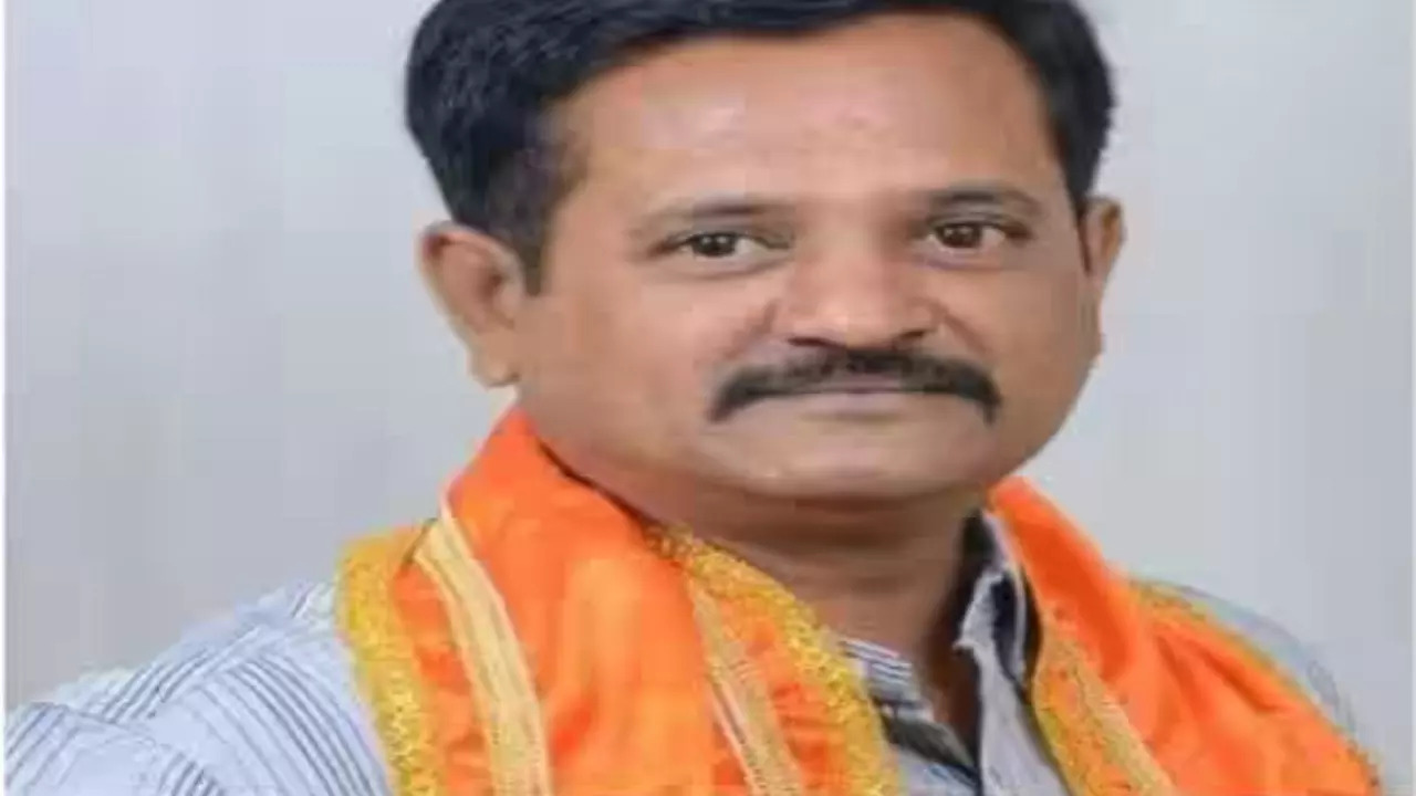 Vadodara New Mayor News: Meet Nilesh Rathod — Vadodara's New Mayor | India News, Times Now