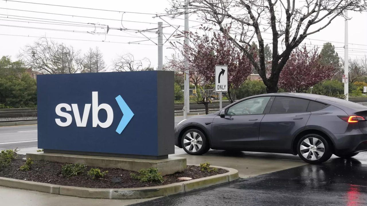 Silicon Valley Bank collapse: What new SVB CEO Tim Mayopoulos wants ...