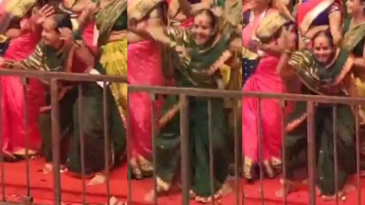 Old woman dance: Viral | Marathi aaji's 'crazy' dance moves at concert ...