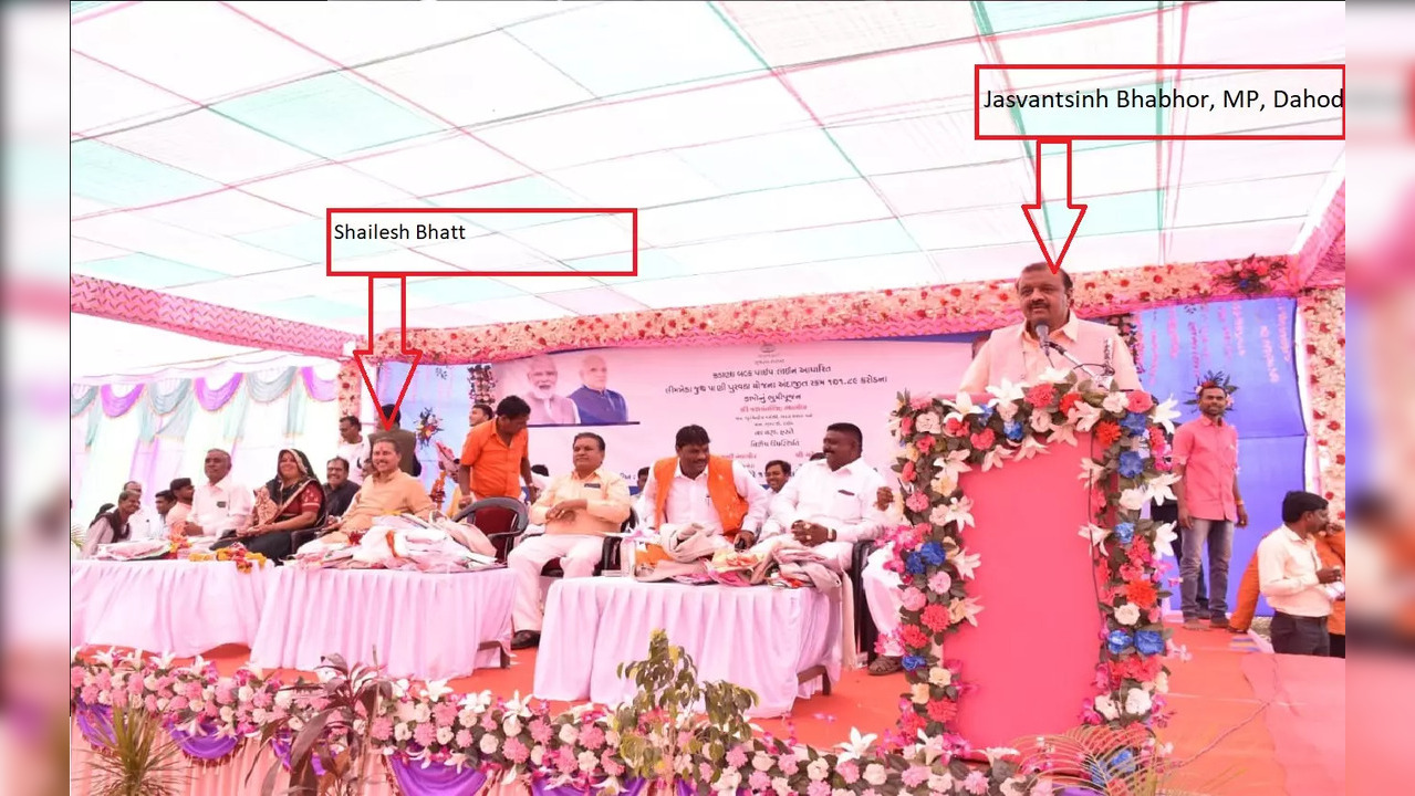 Gujarat: Bilkis Bano rapist Shailesh Bhatt shares stage with BJP's ...