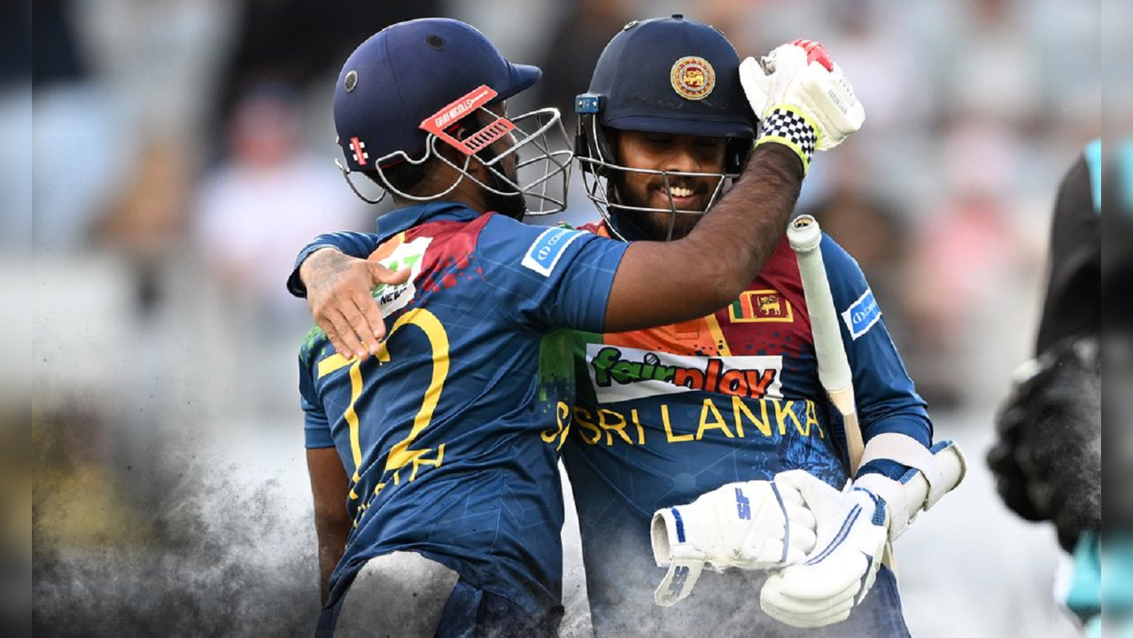 Maheesh Theekshana shines as Sri Lanka beat New Zealand in Super Over ...