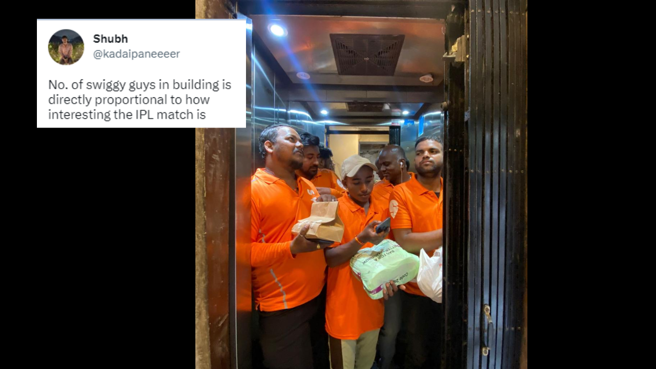 IPL Fever! Swiggy Delivery Guys Rush To Lift In Viral Photo | Viral ...