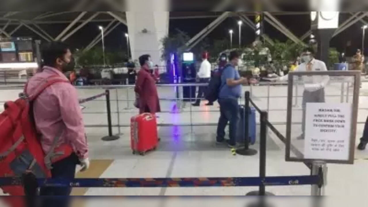 Unruly Behaviour by Fliers DGCA 3 Level of Offences Which Can Get You ...