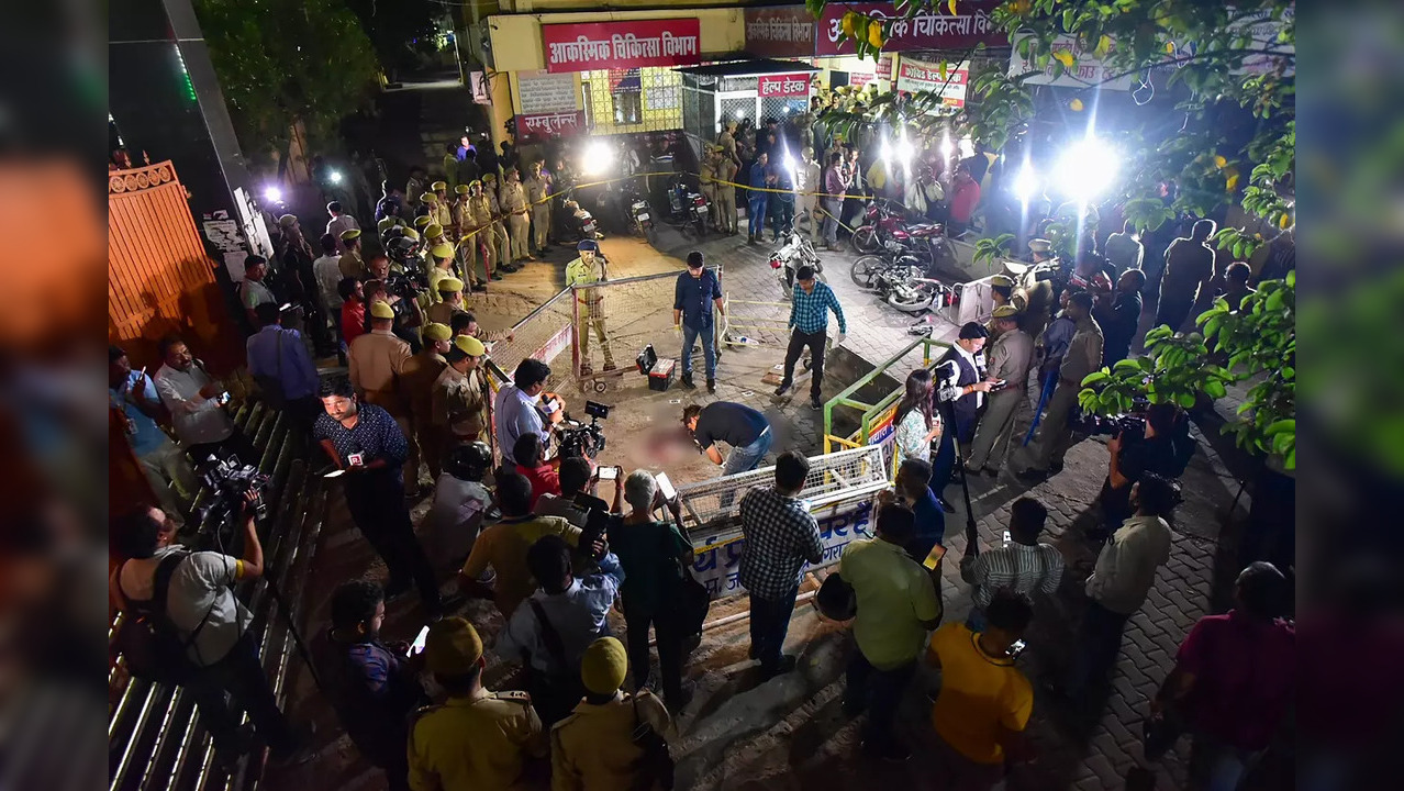 Another Plea Moved In SC Over Atiq Ahmed, Ashraf's Murder; Demands CBI ...