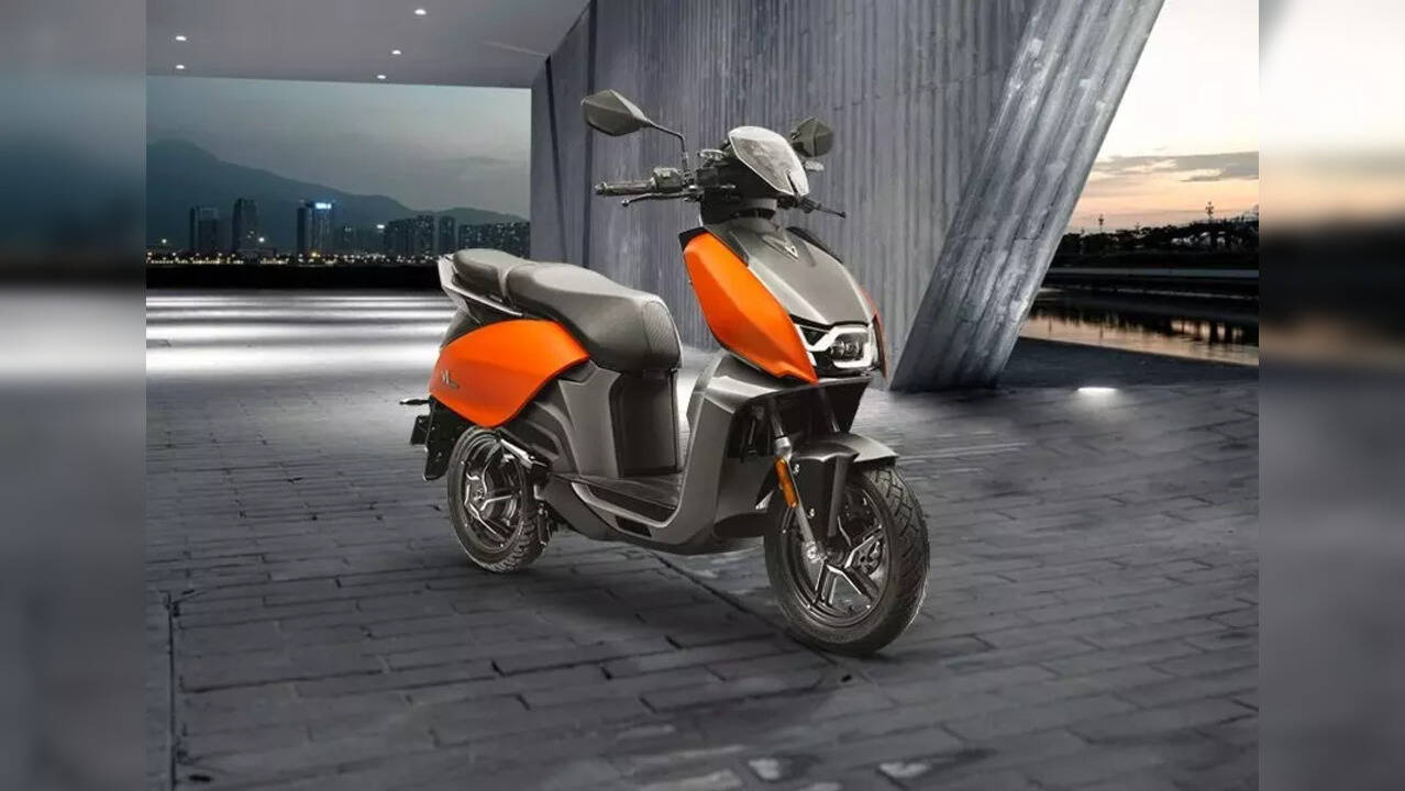 Hero Vida V1 | Hero MotoCorp's Vida V1 electric scooter on sale at ...