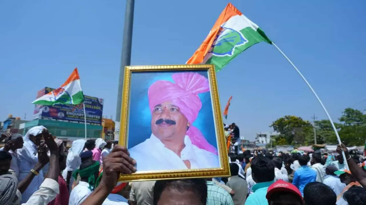 Challakere: Can JD(S) Stop Congressman T Raghumurthy's Hattrick Win ...