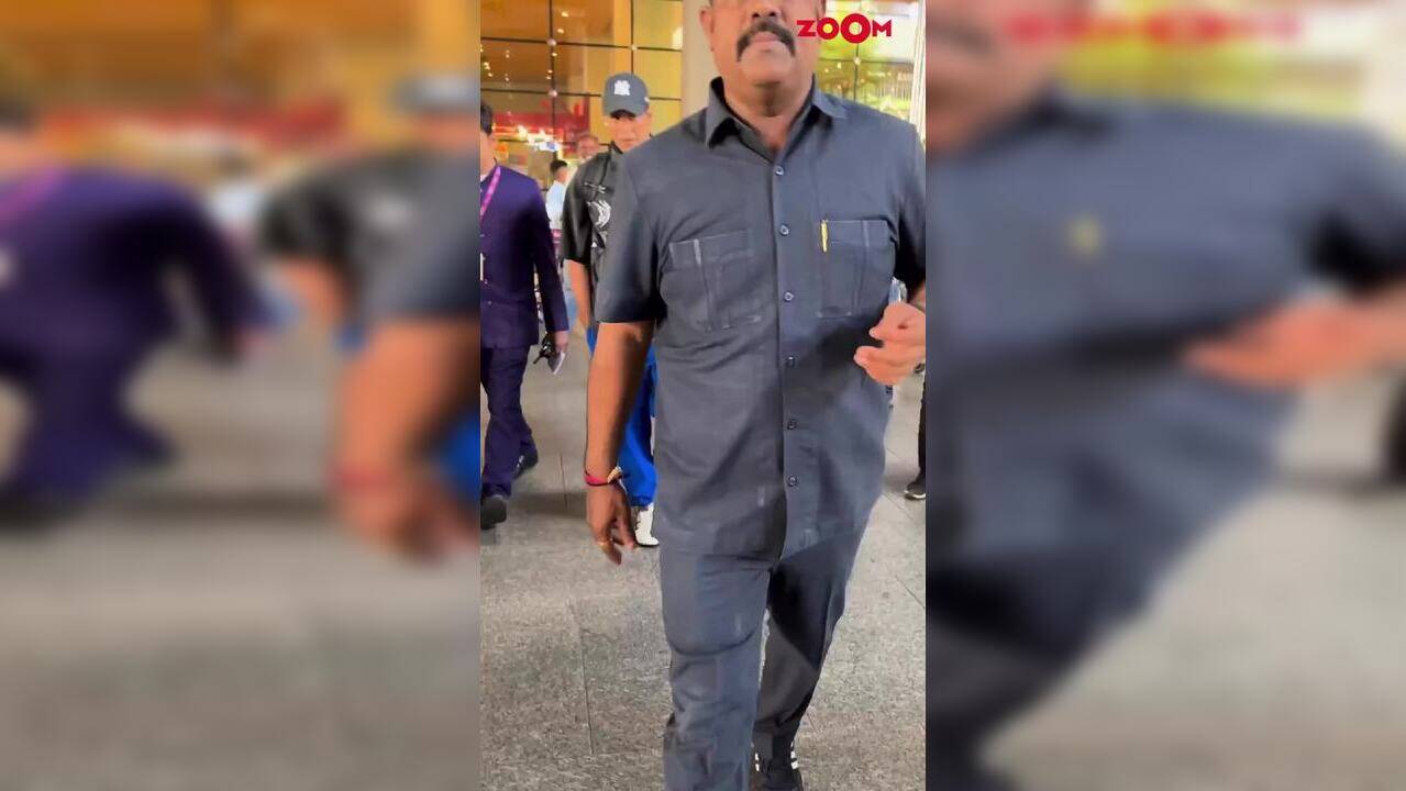 Akshay Kumar REACTS as his bodyguard asks fans and paps to move away ...