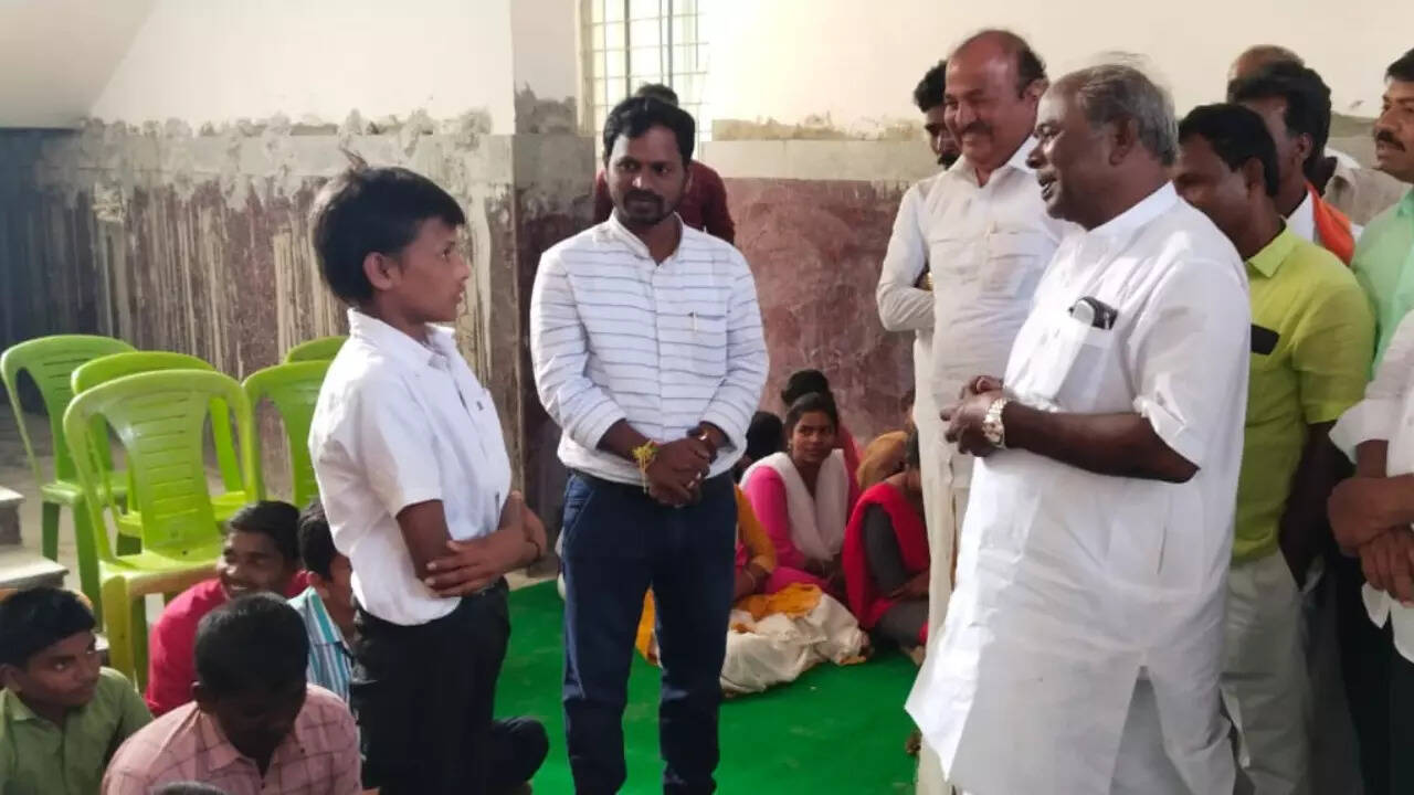 Siruguppa: Congress Hopes To Repeat 2013 By Fielding BM Nagraj Against ...